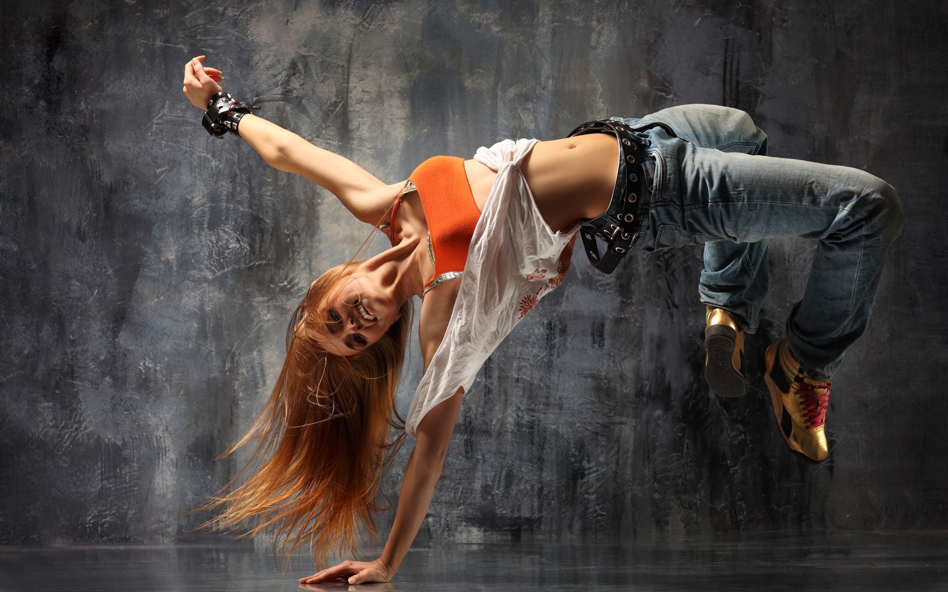 street-dancer-girl-wide | Defshop Magazin